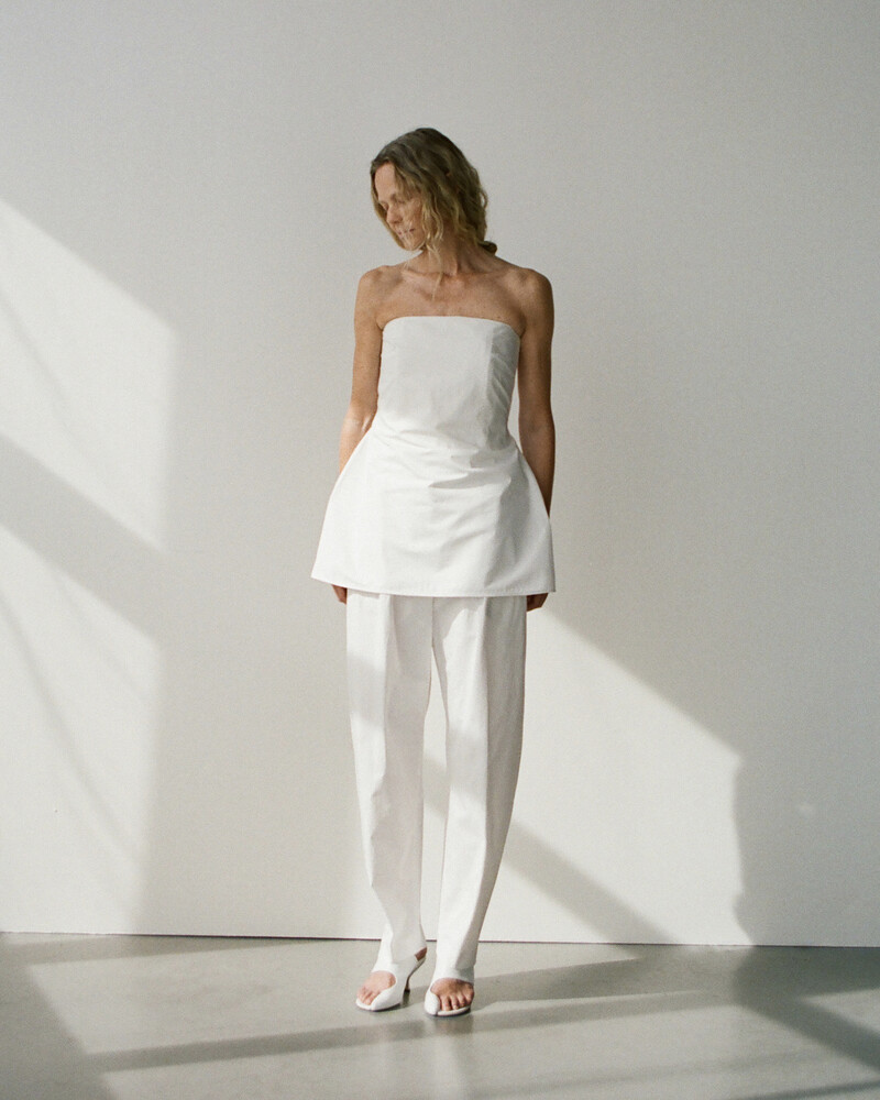 Parrot | International